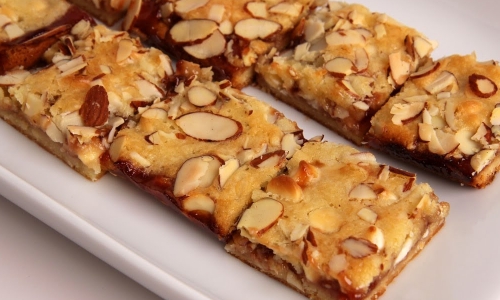 White chocolate Raspberry Bars Recipe | Laura in the Kitchen - Internet ...